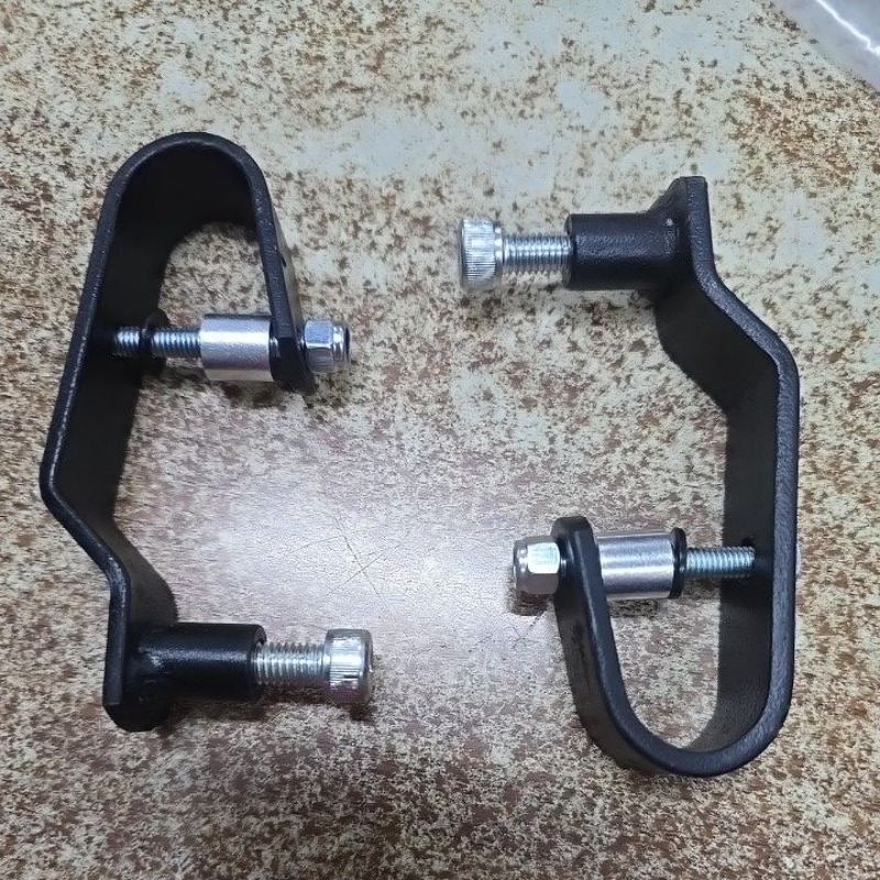 BRACKET YAMAHA LC V2/V3/ V4/V5/V6/V7 Givi Monorack Heavyduty J Rack ...