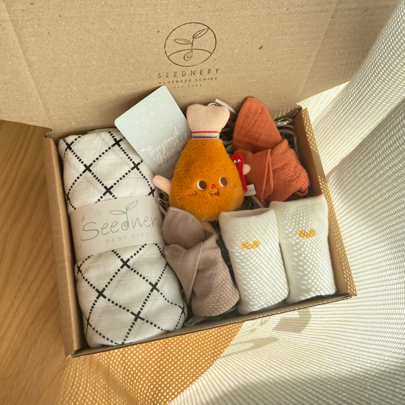 Seednery Newborn Baby Gift Set ｜Newborn Gift Hampers｜Gift box newborn ...