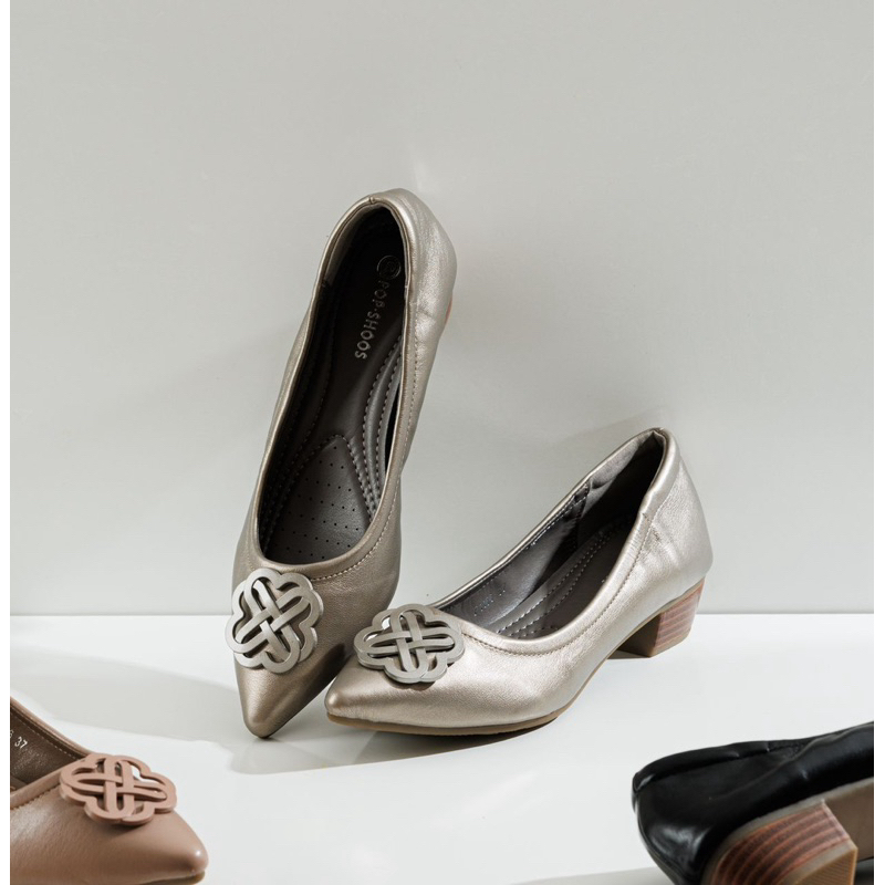 POP.SHOOS Clover (Ready Stock) | Shopee Malaysia