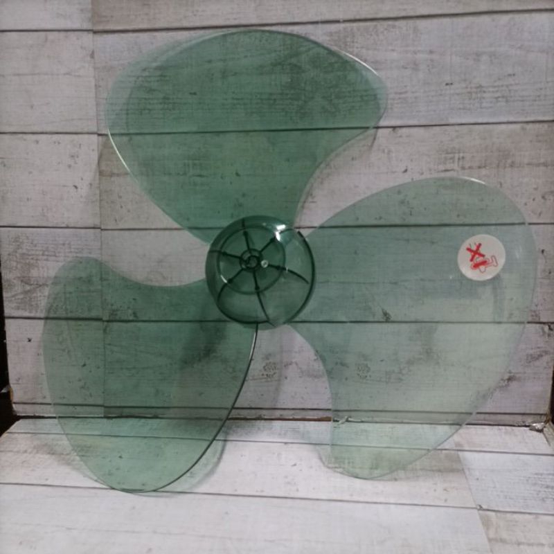 REPLACEMENT for Mistral Stand 18 Fan blade( Half Moon) FAN BLADE HOLE ...