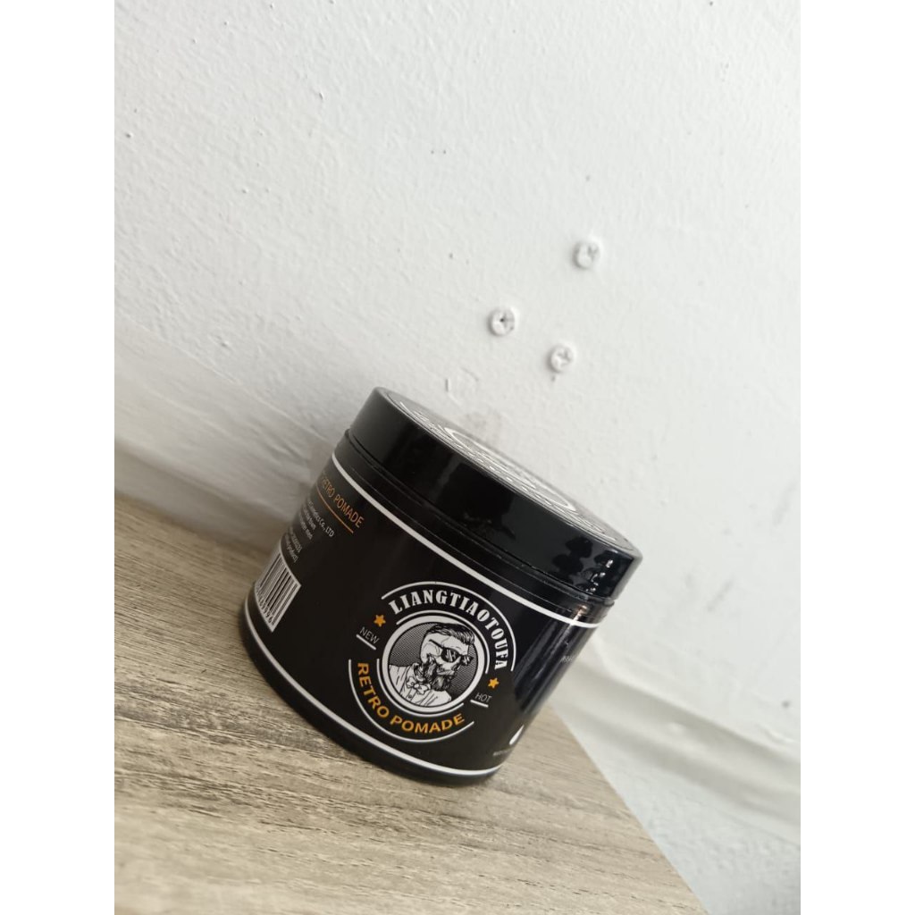 POMADE ( BLACK AND WHITE) | Shopee Malaysia