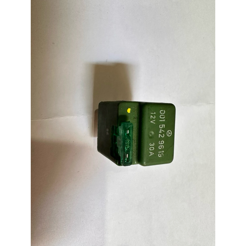 MERCEDES ORIGINAL RELAY A0015429619 | Shopee Malaysia