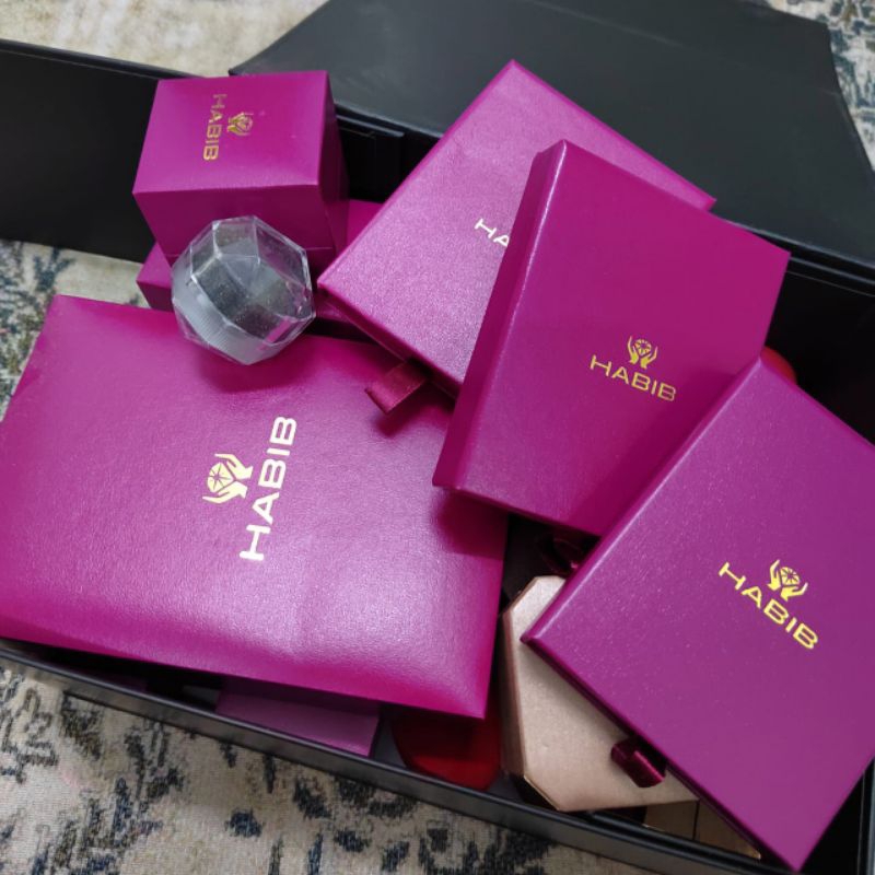 Preloved jewellery box Habib, angsa emas, poh kong | Shopee Malaysia