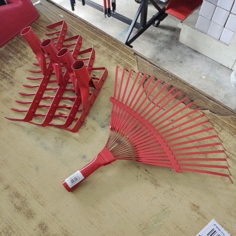 22 Teeth Heavy Duty Metal Grass Rake Crawler Garden Rake Head ...