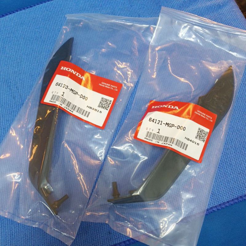 Honda CBR1000RR Pikachu 2012 - 2016 air intake rubber cover original ...