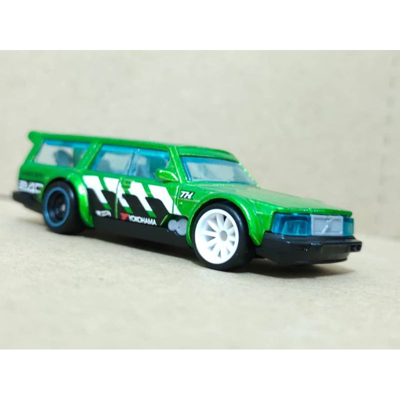 Hot Wheels (2023 STH) Super Treasure Hunt Volvo 240 Drift Wagon Green ...