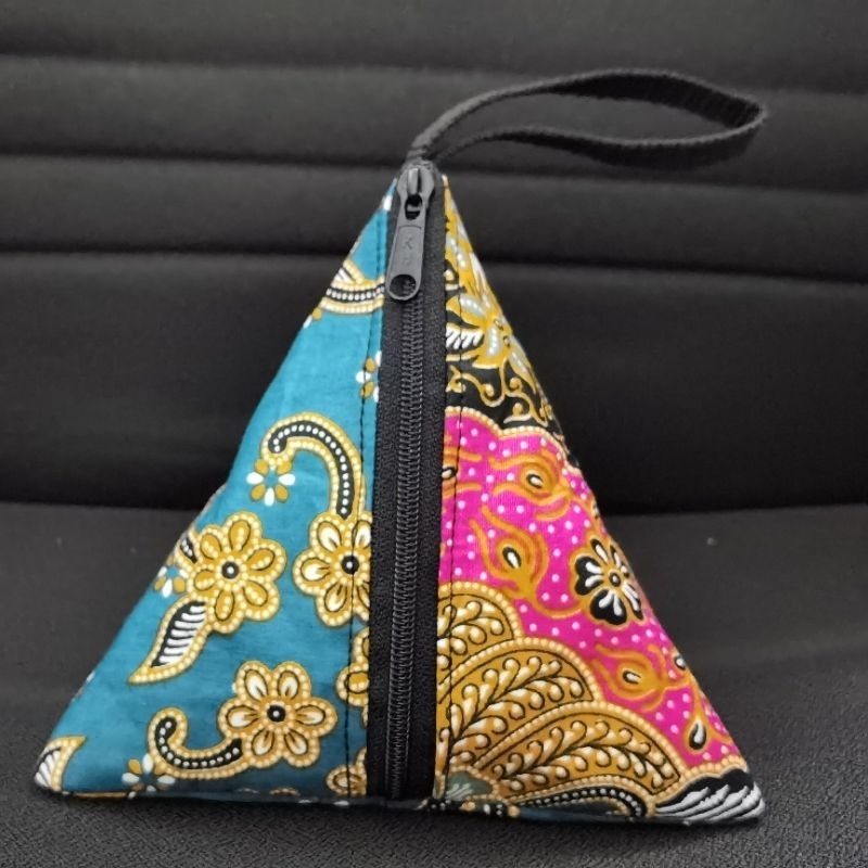 Beg Duit Syiling Batik | Coin Pouch Batik | Beg Segitiga Batik (Besar ...