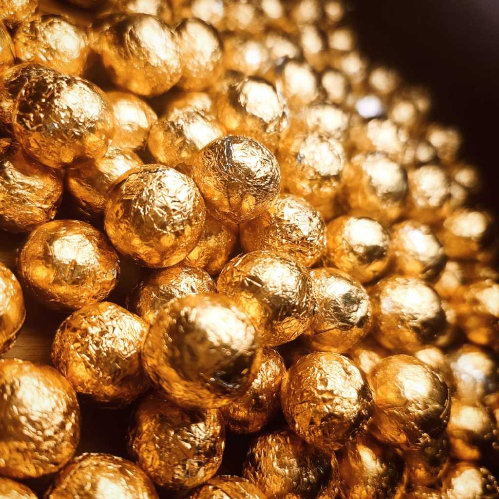 Golden Chocolate Candy | Gula-gula Balang| Candy Mania Ana Muslim ...