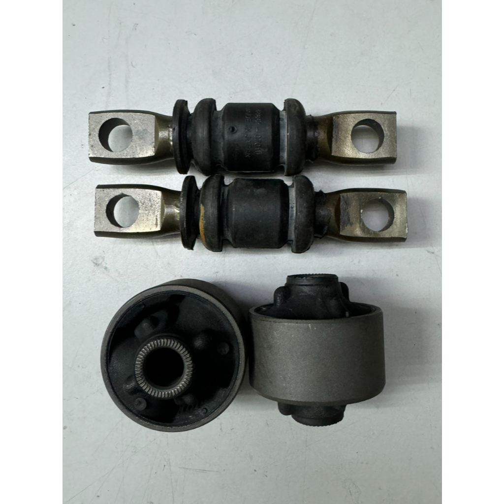 TOYOTA CAMRY ACV30 ACV40 HARRIER ACU30 ESTIMA ACR30 ALPHARD ANH10 LOWER ARM BUSH | Shopee Malaysia