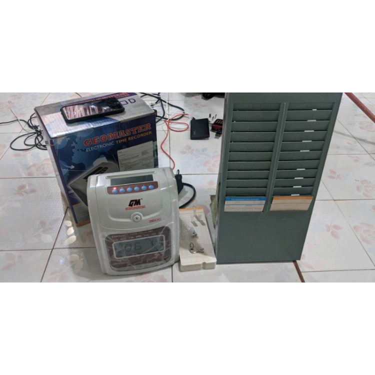 Local GEOMASTER Time Recorder Punch Card Machine (English Manual ...