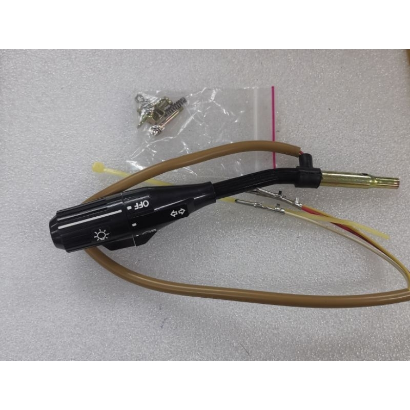 TOYOTA COROLLA KE70 HEAD LAMP SWITCH(84112-19156/CS-3095) | Shopee Malaysia