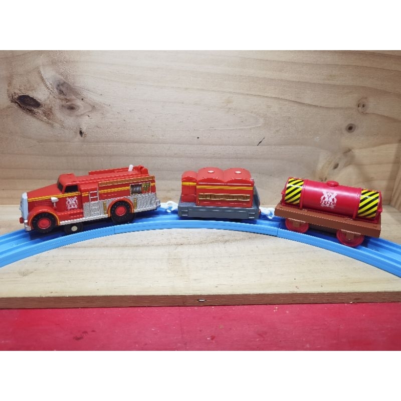 Takara Tomy Electric Motorised Train Thomas and Friends - Fire Engine ...