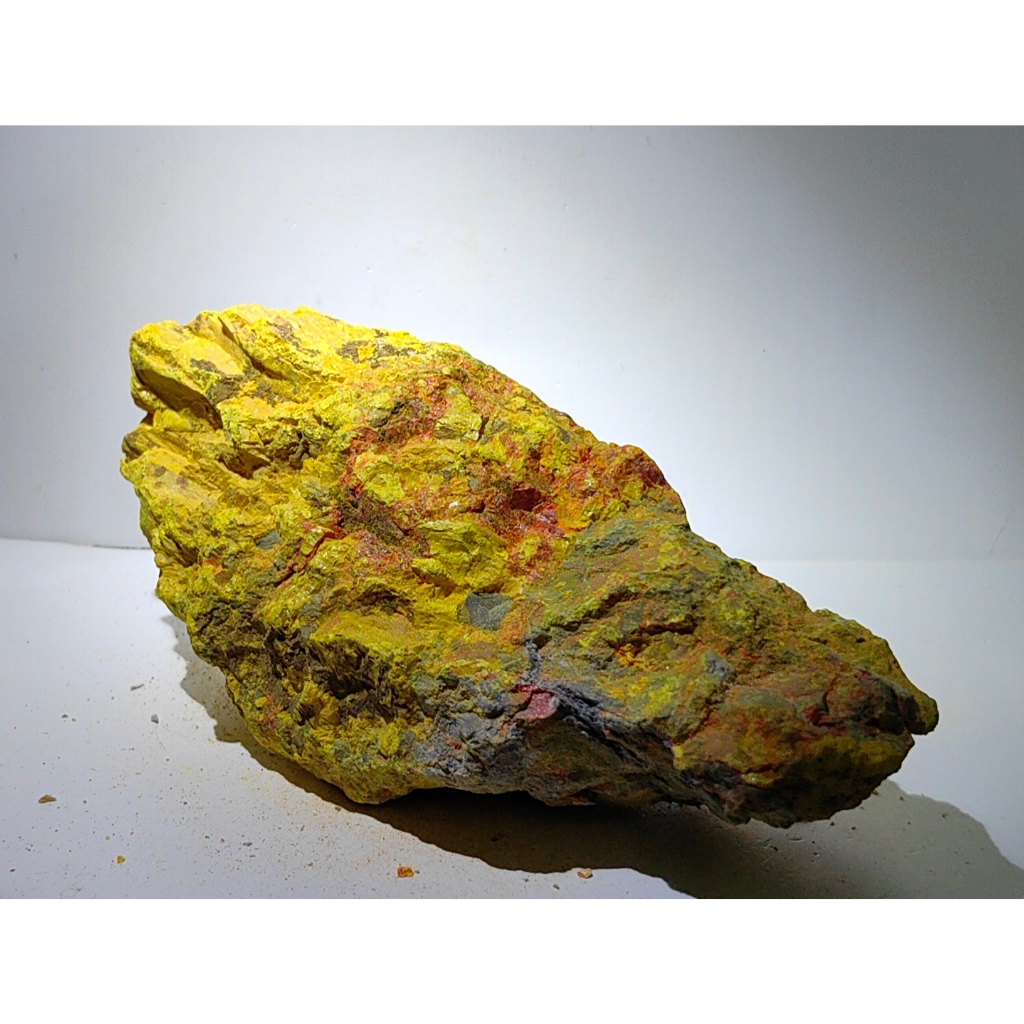 Natural Raw Stone Sulfur Stone (242g-1037g) 天然雄黄原石 | Shopee Malaysia