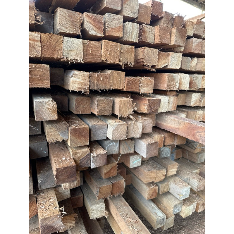 Kayu 2x2 (40mm x 40mm), panjang 8 kaki | Shopee Malaysia
