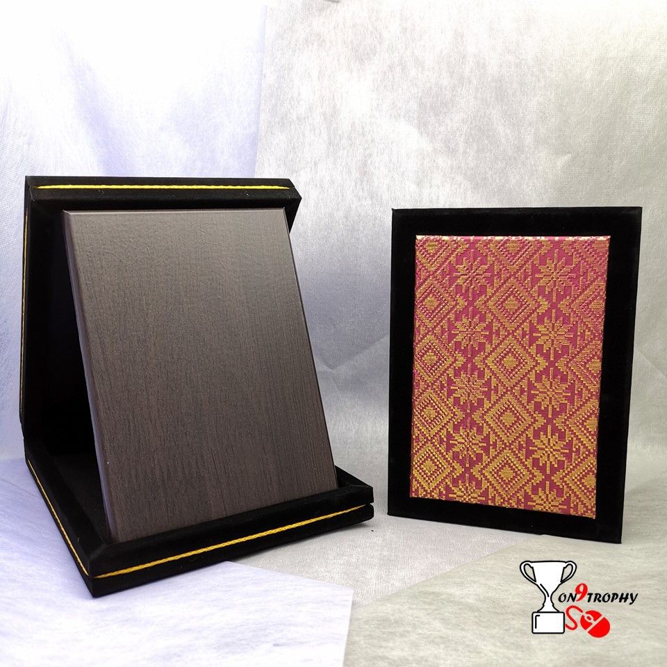 PLAQUE#PLAK KAYU KOTAK SONGKET#SONGKET BOX #VELVET | Shopee Malaysia