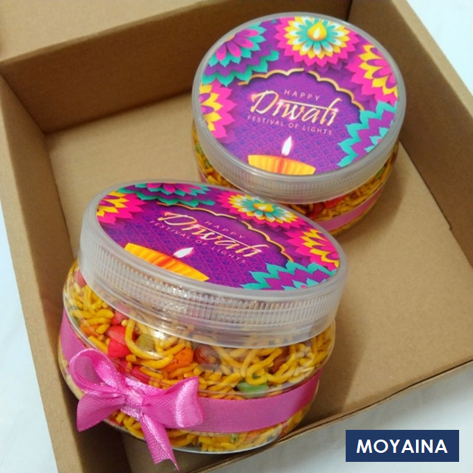 MOYAINA Rohan Deepavali Gift Box with Muruku and Cookies Doorgift ...