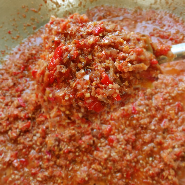 Sambal Geprek/ Sambal Lada Goreng (300g) 🌶️🔥🔥 - 💯HALAL | Shopee Malaysia