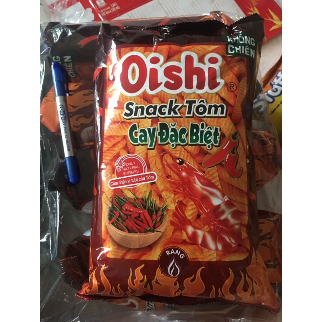 Oishi Snack Tom Cay Dac Biet - Snack Cam Nhan Vi Tuoi Cua Tom 32g ...
