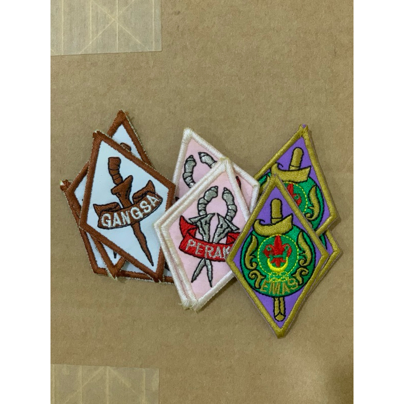 LENCANA SKIM LAMA PENGAKAP KANAK-KANAK/ KERIS GANGSA/ PERAK/ EMAS ...