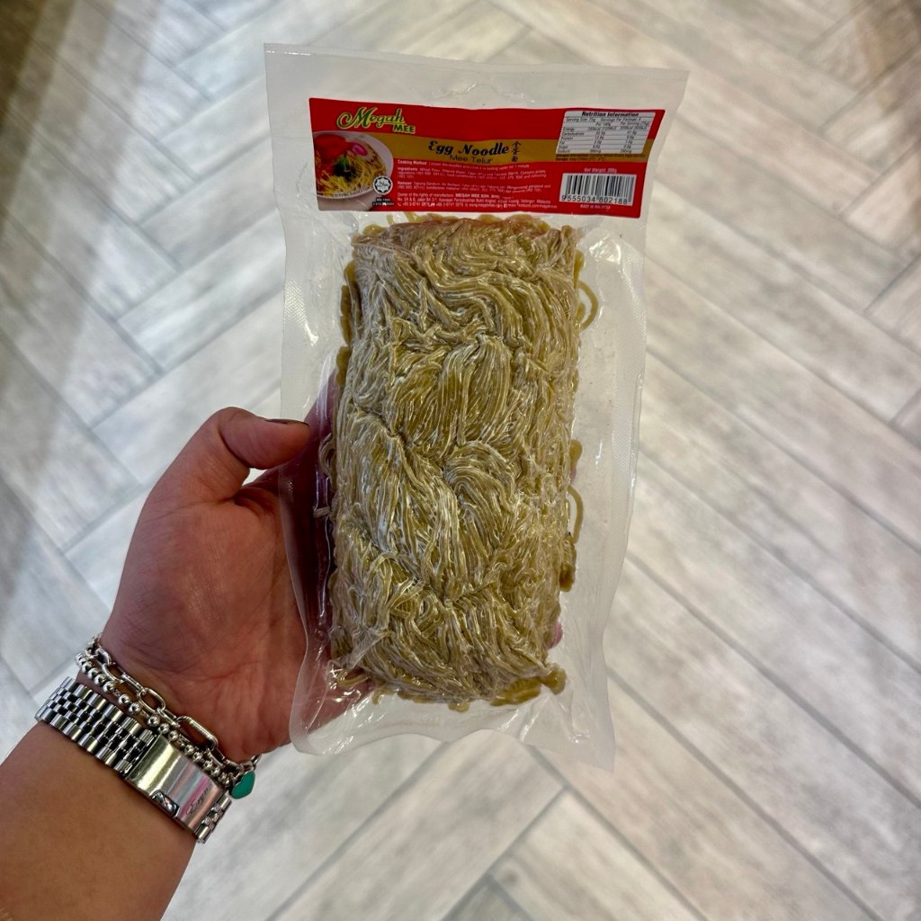HALAL Megah Mee Wanton Telur 300G Per Packet | Shopee Malaysia