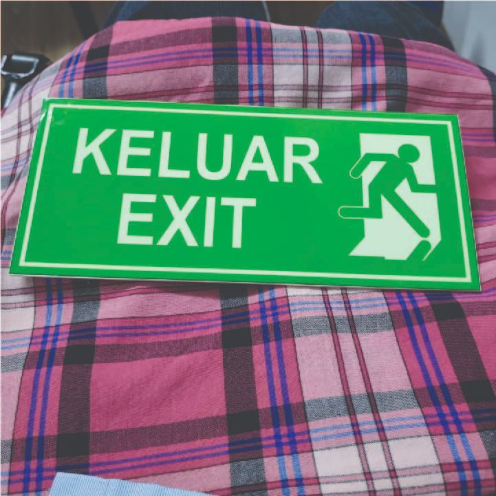 glow in the dark exit sign, papan tanda glow in the dark keluar sign ...