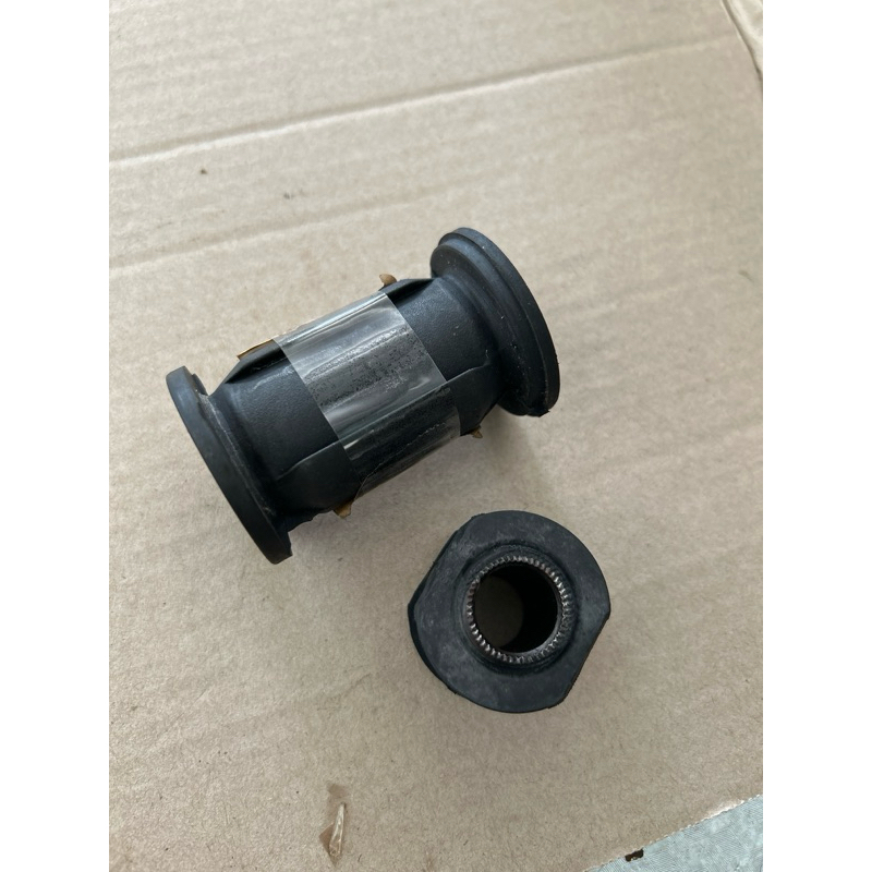 TOYOTA PRADO KZJ95 RZJ95 （1999-2002）STEERING RACK BUSH RIGHT SET 2PCS ...