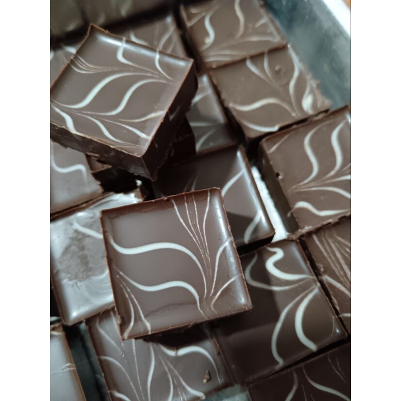 BISKUT MARBLE SHORTBREAD BERYLS COOKIES 24PCS | Shopee Malaysia