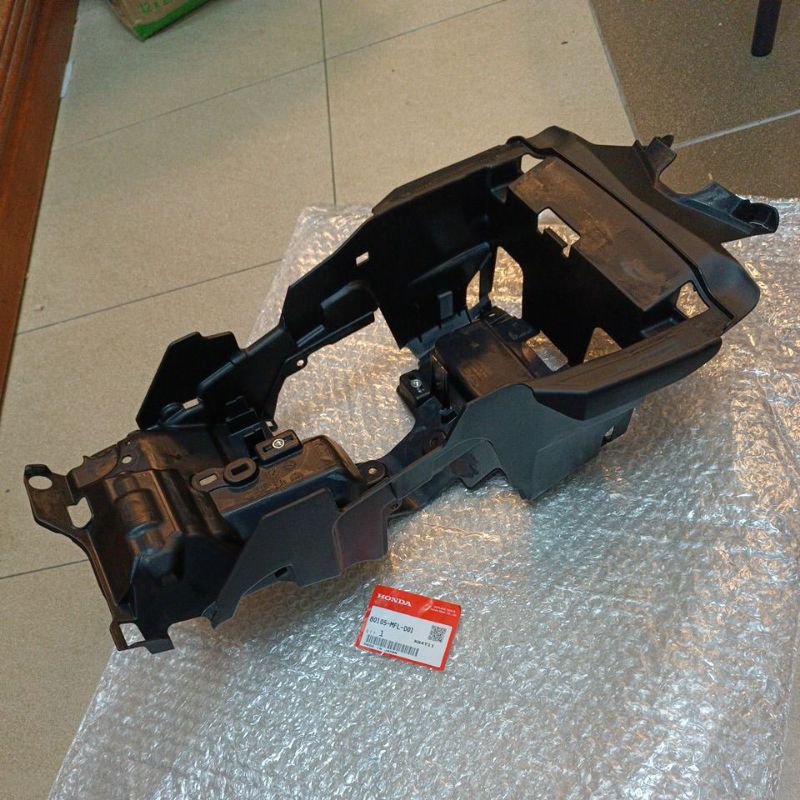 Honda CBR1000RR Rabbit / Pikachu / SP battery undertray / fender / seat ...