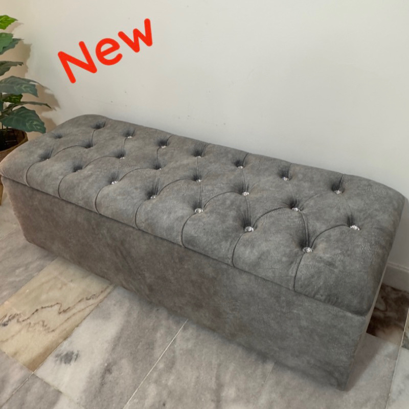 Stylish 4 Ft Chesterfield Storage Bench Ottoman by Zzora Design ...