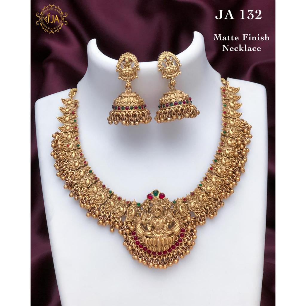 Indian matt finish necklece jewellery set | Shopee Malaysia