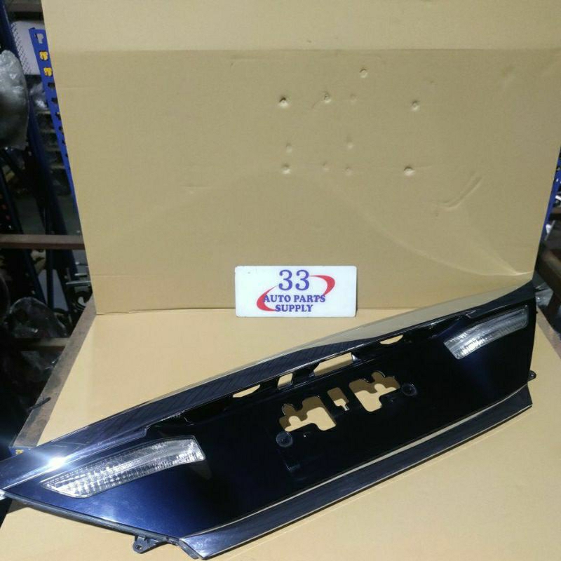 TOYOTA VELLFIRE ALPHARD ANH20 NFL REAR NUMBER PLATE GARNISH colour ...