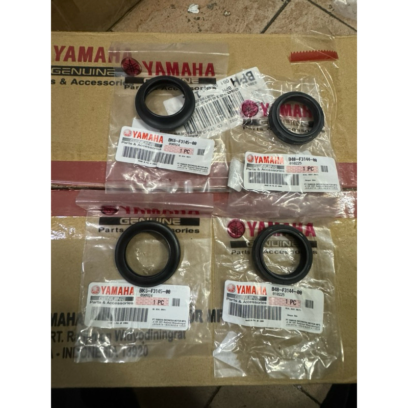 100% Original HLY Yamaha R15 MT15 R25-V2 MT15 MT25 DUST SEAL (B48-F3144 ...