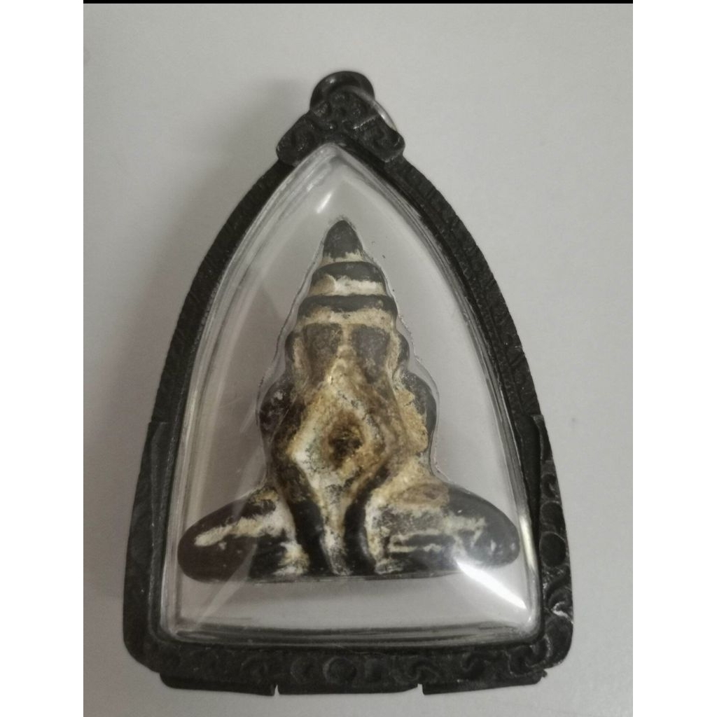 LP Kron Phra Pidta Jumbo Amulet BE2480 必打佛 佛牌 | Shopee Malaysia
