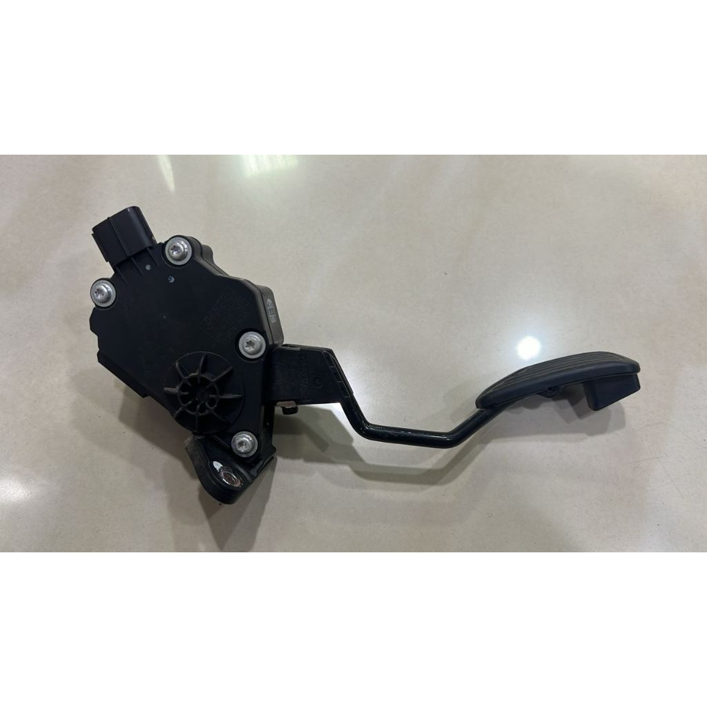 Toyota Vios NCP93 Accelerator Pedal Sensor Used 78110-0D070 | Shopee ...