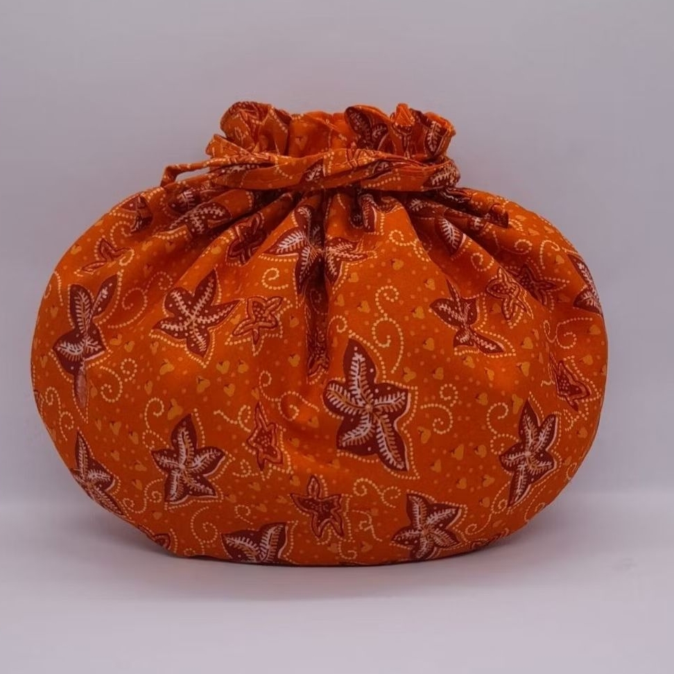 Beg Uncang Batik/Handmade Batik Drawstring Beg/Fabric Pouch | Shopee ...