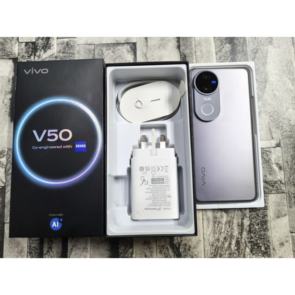 Slim, Camera/Battery :Vivo V50 5G 256GB /12GB /120Hz /Ziess Optics ...