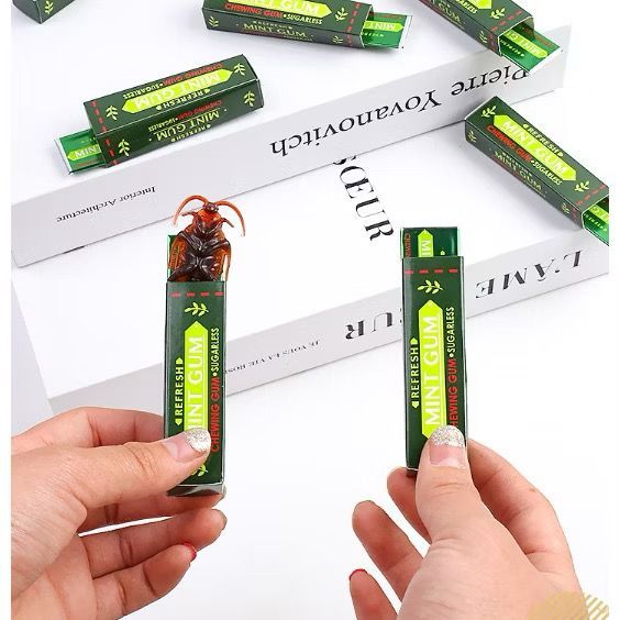 Prank Cockroach Fake Chewing Gum Surprise Interesting Prank Toy ...