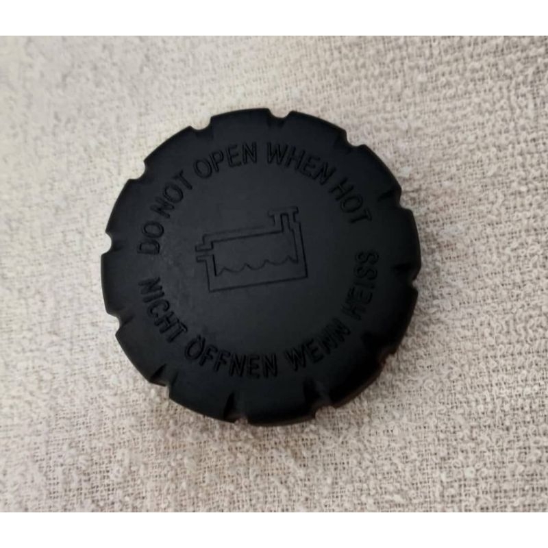 2105010615 Mercedes Benz Spare Tank Cap，Coolant Tank Cap W204 W203 W212 ...