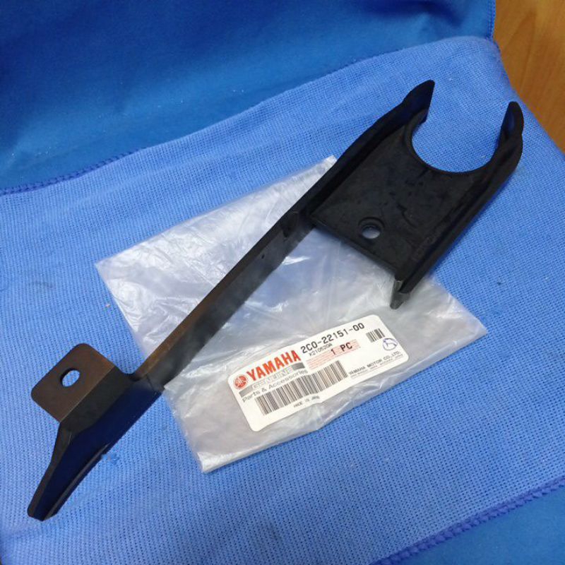Yamaha R6 2008 - 2020 chain seal guard / getah swingarm original Yamaha ...