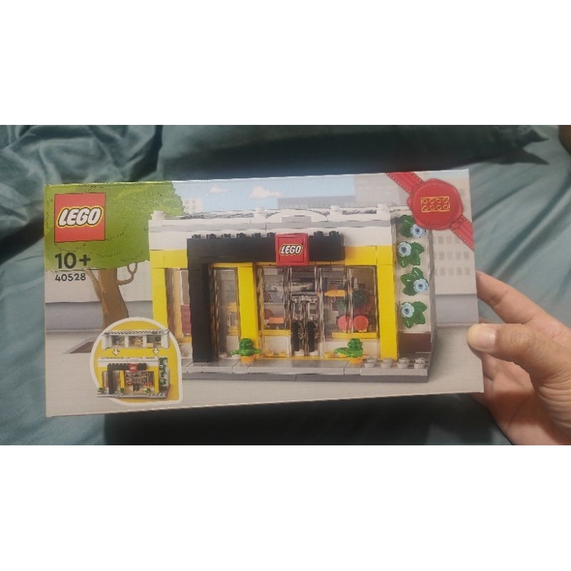 Lego store outlet limited edition Sunway pyramid launch store gift ...