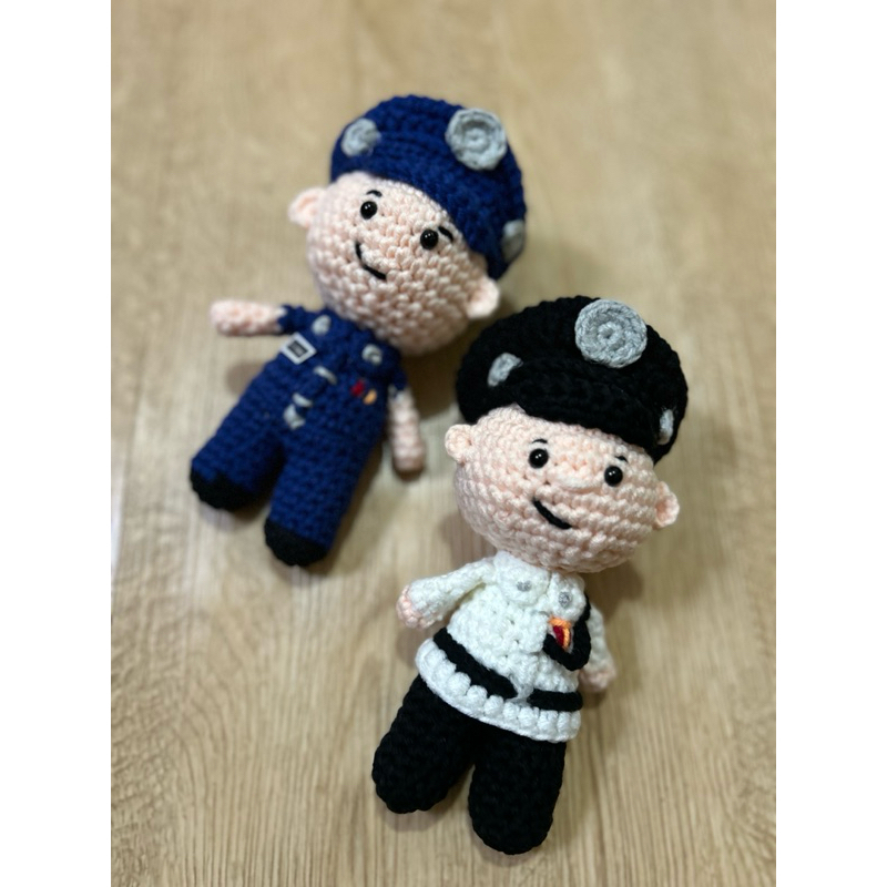 Doll Polis Askar Navy Bomba Crochet Handmade | Shopee Malaysia