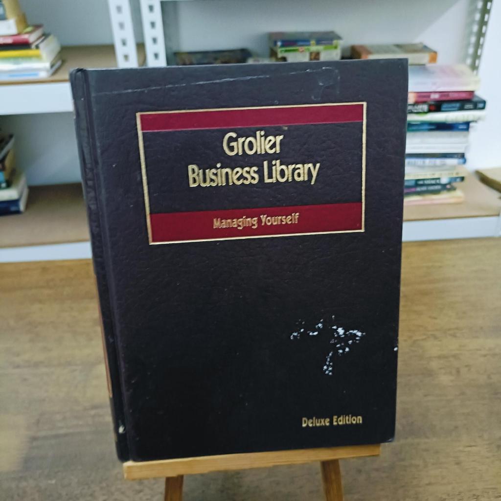 Grolier Business Library : Managing Yourself | Shopee Malaysia