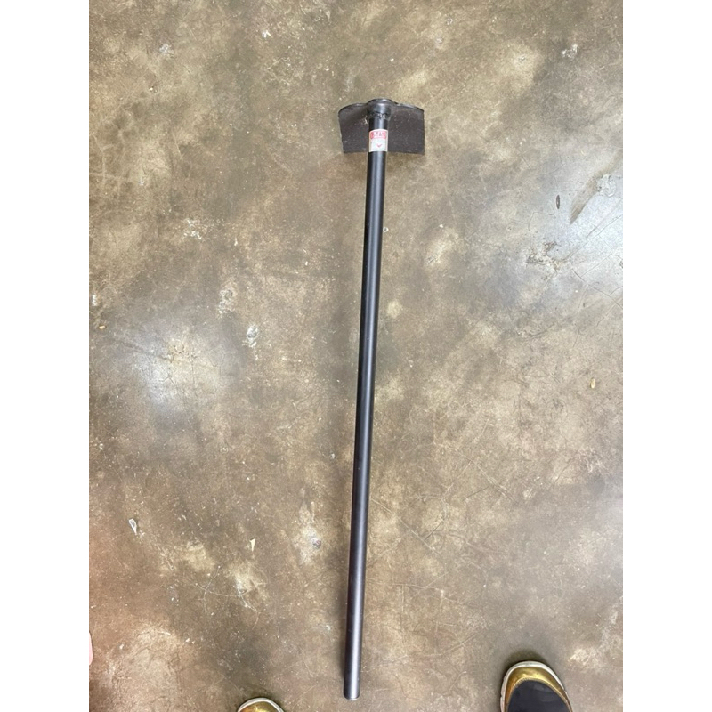 B-Tani buatan Malaysia Cangkul besi hitam / Black Iron Hoe with handle ...