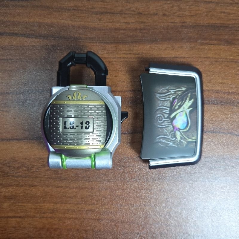 USED CSM Complete Selection Modification Kiwi Lockseed + Proto Ryugen ...