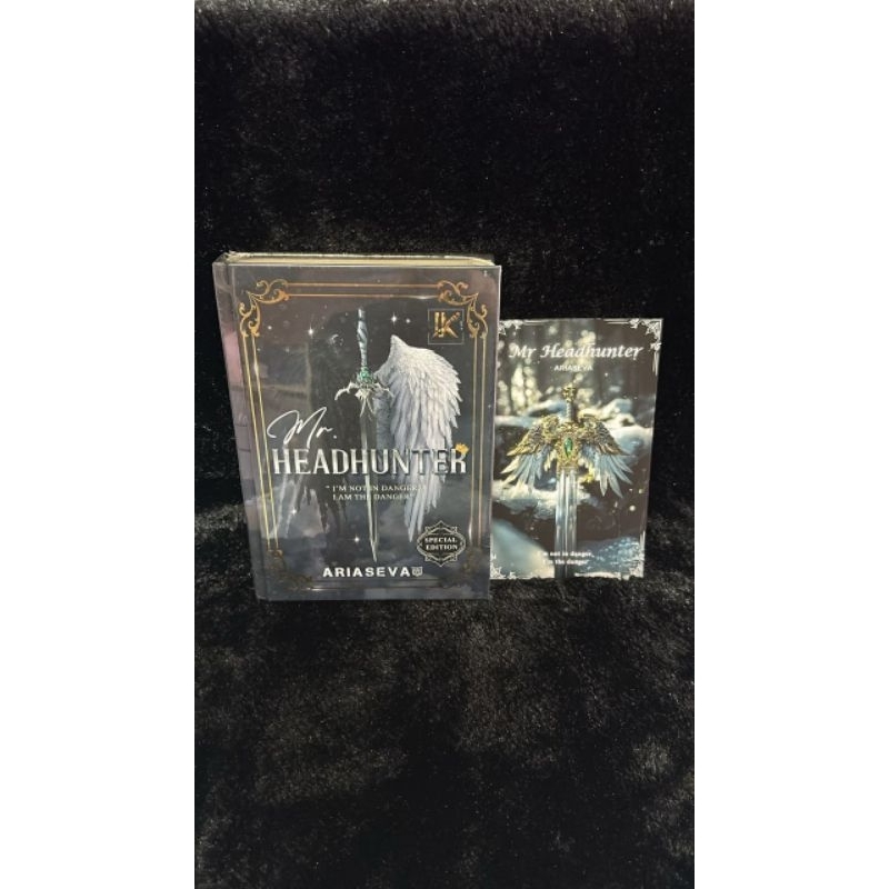 🔥READY STOK🔥MR HEADHUNTER🔥 🔥ARIASEVA🔥HARD COVER | Shopee Malaysia