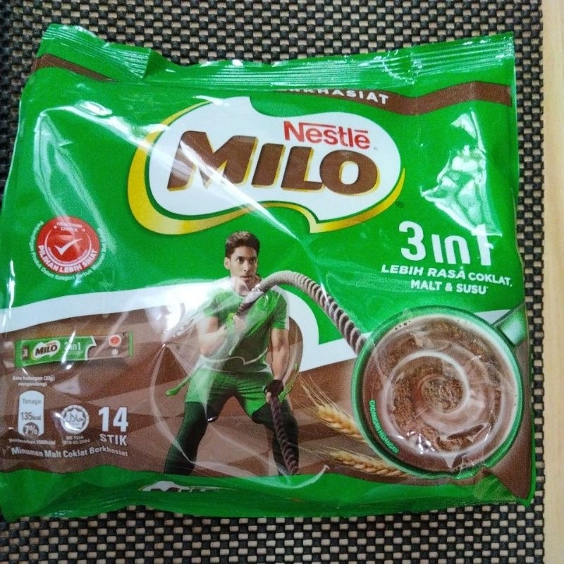 NESTLE MILO 3 In 1 Lebih Rasa Coklat, Malt & Susu 33g x 14 Stik (Exp ...