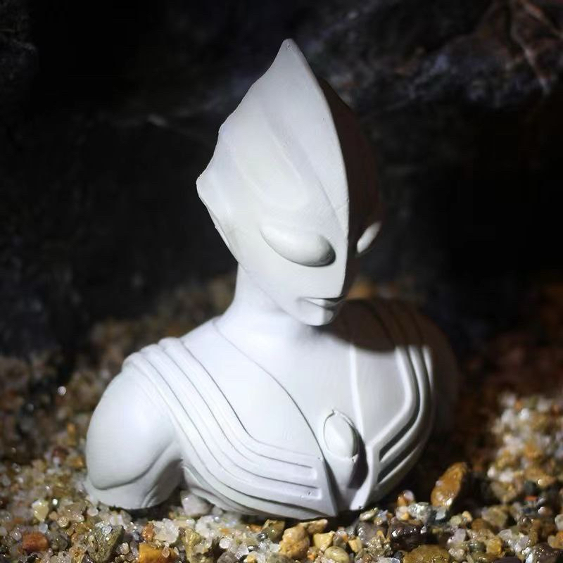 (READY STOCK)Unique Ultraman-themed bust designed specifically for ...