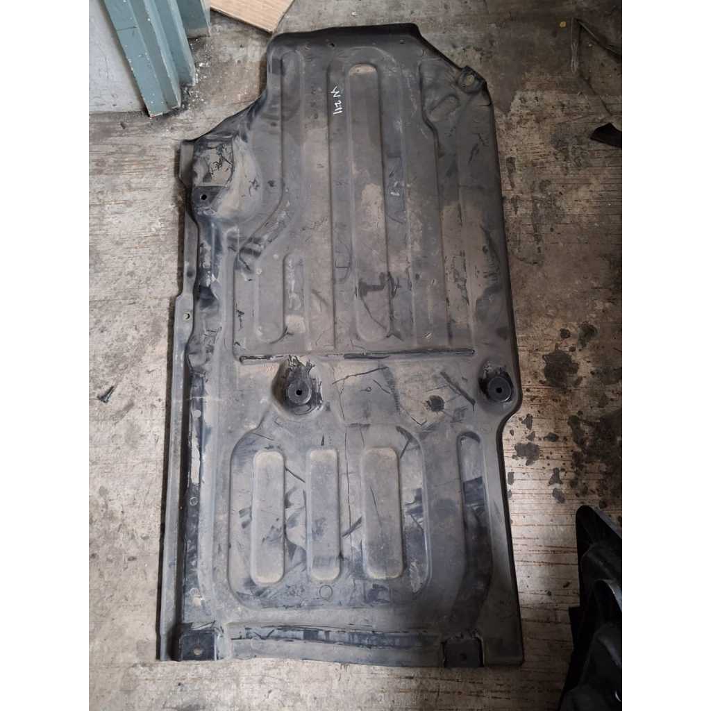 Mercedes W211 Under Tray Cover/Underbody Protection | Shopee Malaysia