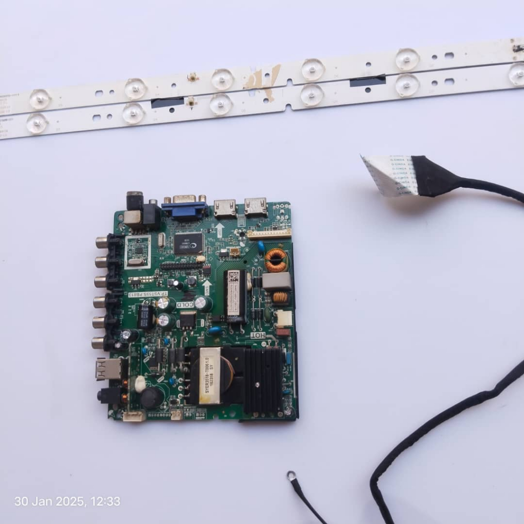 LE32B9000 HAIER TV 32", MAIN BOARD, BACKLIGHT AND CABLE CONNECTER ...