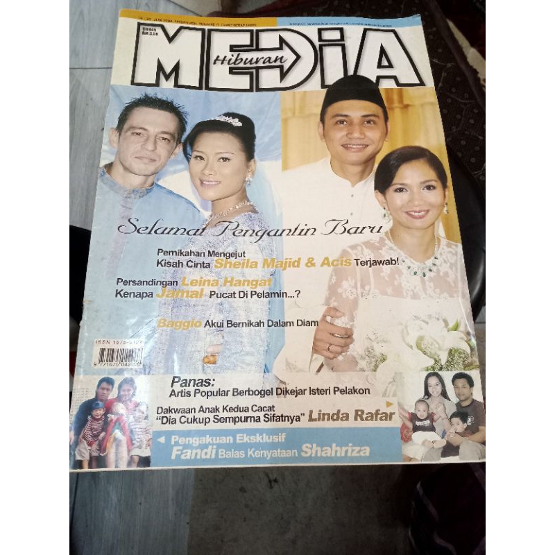 Majalah Media Hiburan Cover Sheila Majid Poster Raf & VE | Shopee Malaysia